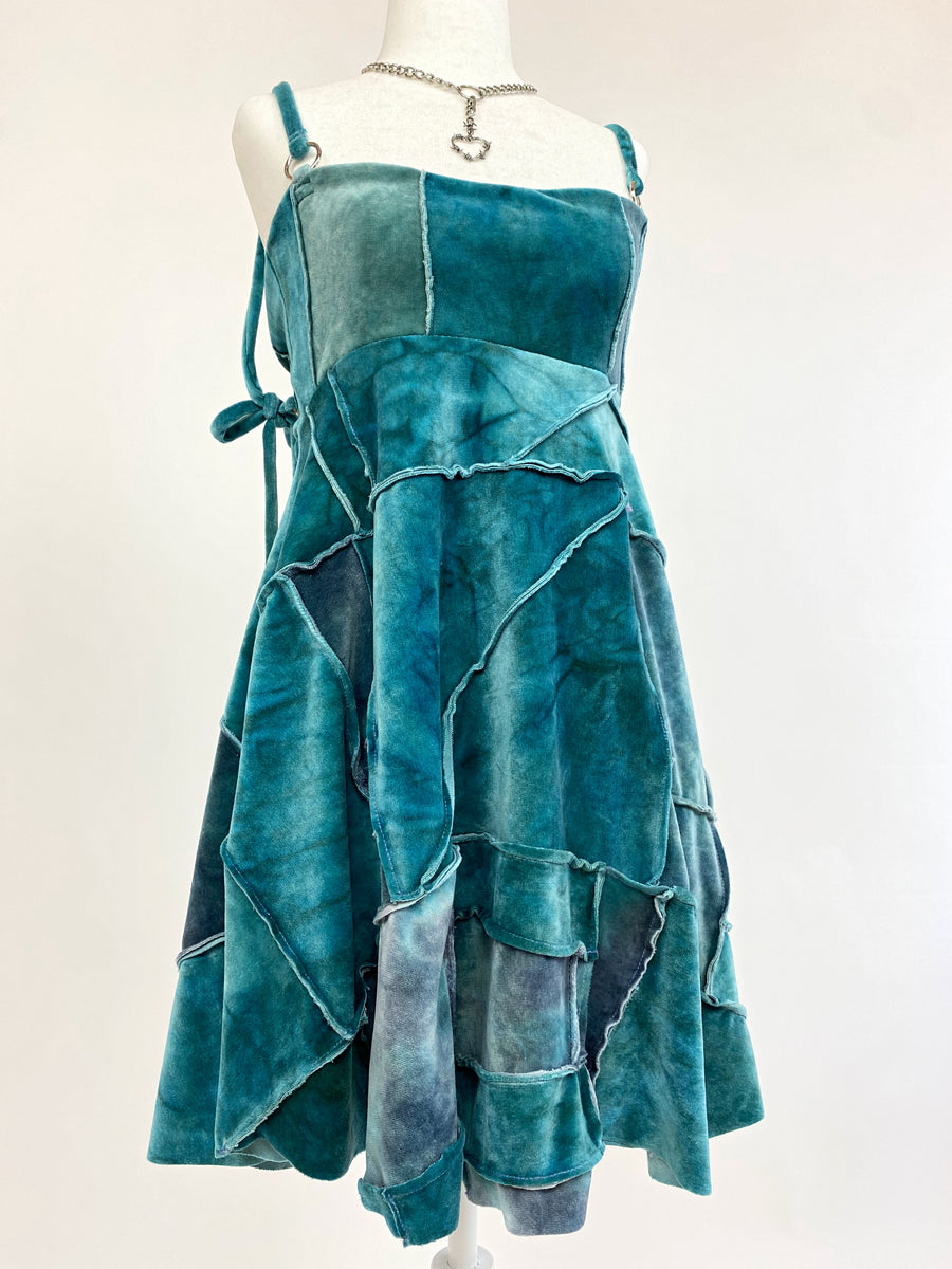 Hot Mess Dress in Antique Blue - Medium – Modern Vagabond Clothing